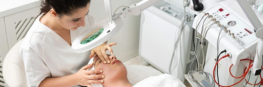 Veja tudo o que precisa saber sobre a área de Estética e Cosmética!